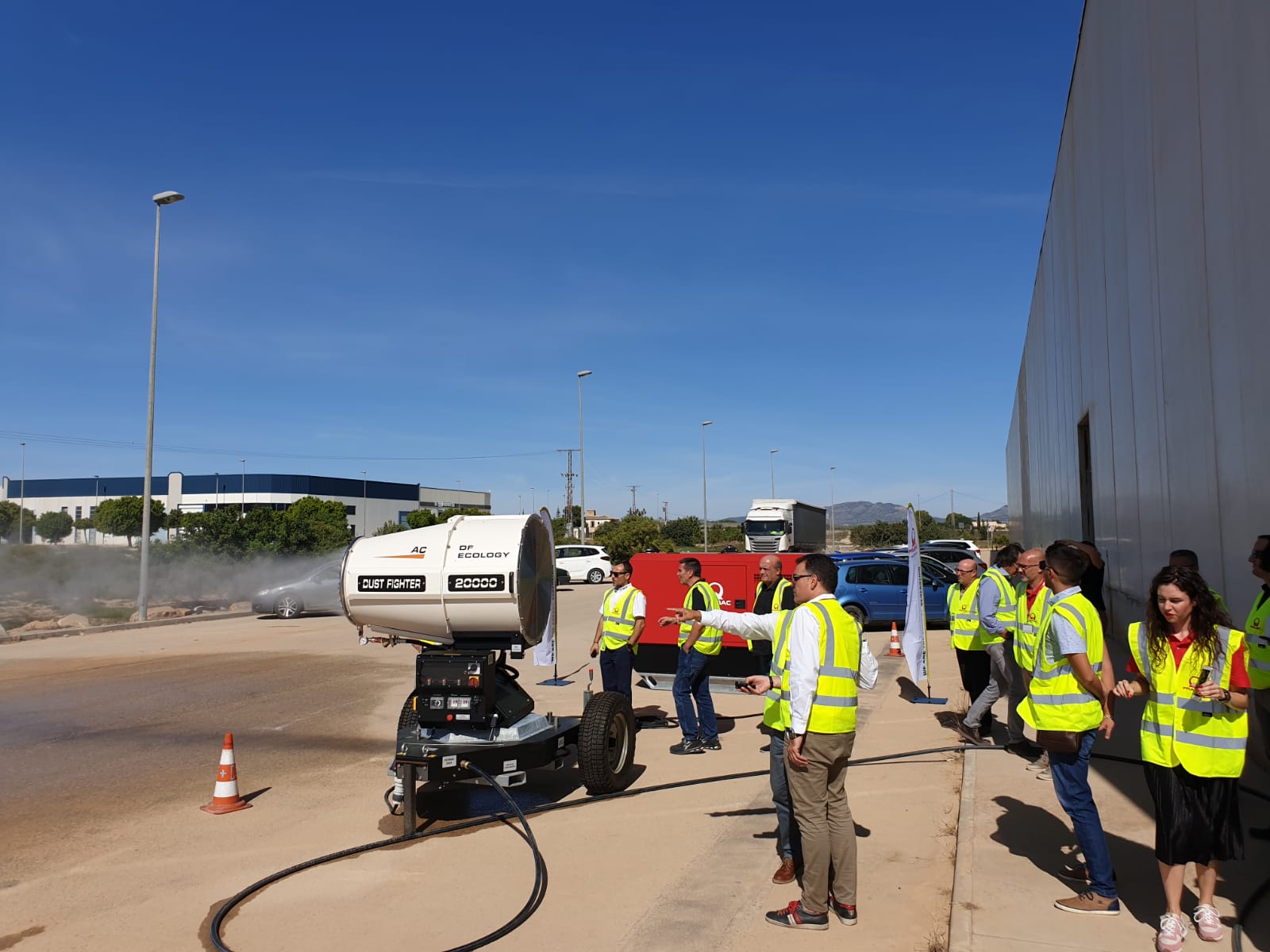 Equipo comercial Malcop asistiendo al curso formación de Pramac Generac ...